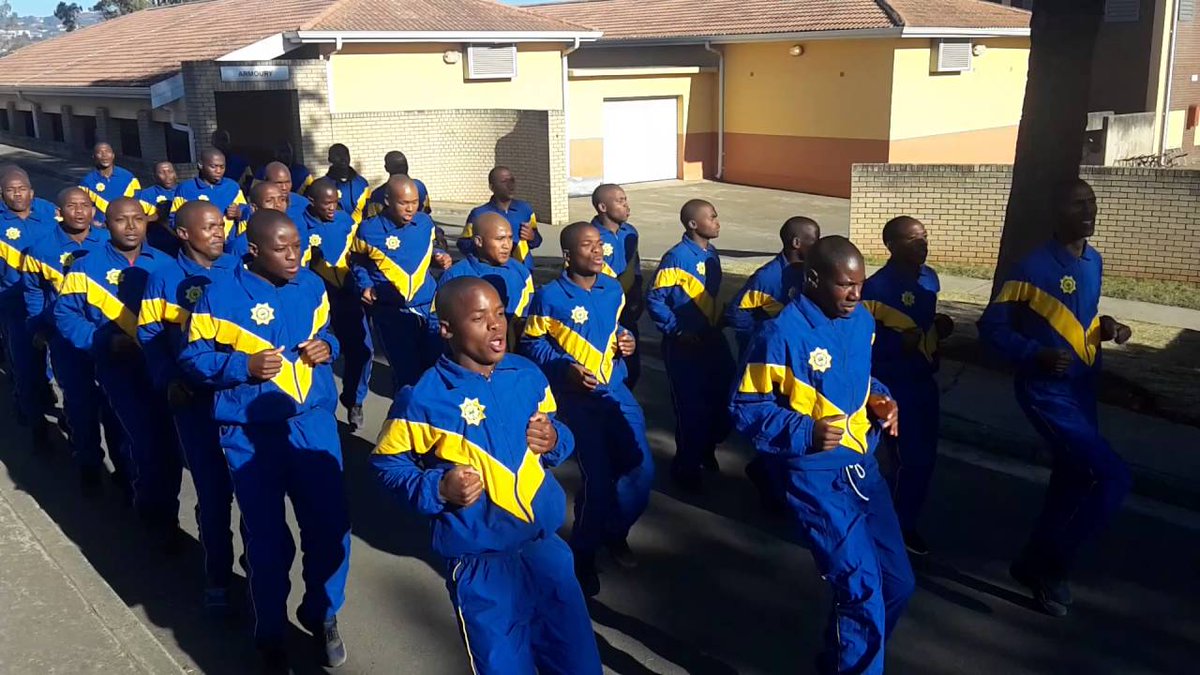 SAPS IS LOOKING FOR 5500 NEW POLICE OFFICERS TO JOIN THE RANKS APPLY ...
